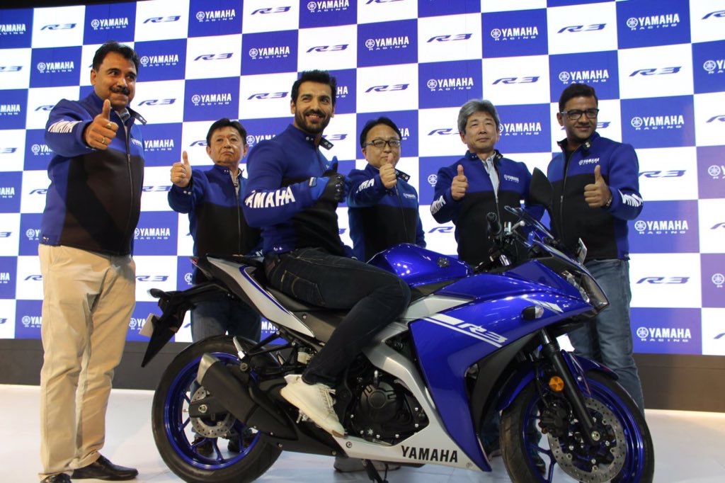 #AutoExpo2018: New Yamaha YZF-R3 Launched In India - Bike India