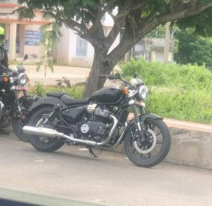 Royal Enfield 650 Cruiser Spotted; Looks Mighty Interesting - Bike India