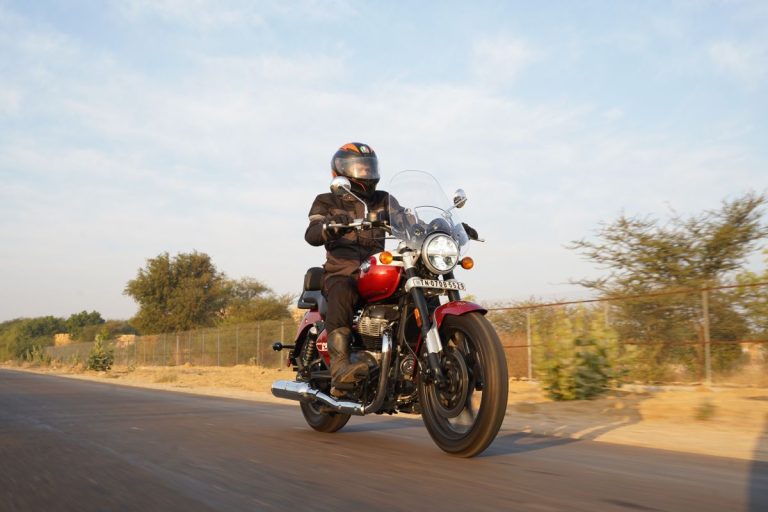 Royal Enfield Super Meteor 650 First Ride Review - Bike India