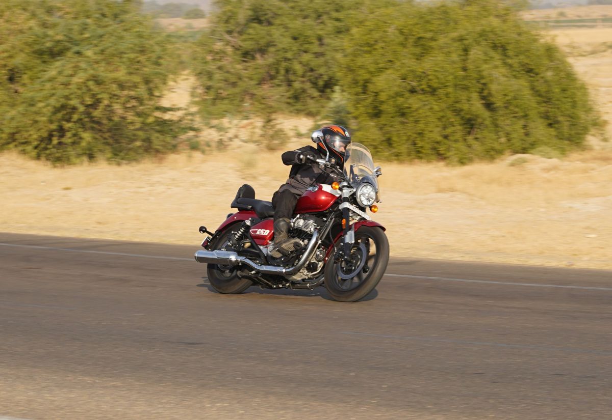 Royal Enfield Super Meteor 650 First Ride Review - Bike India