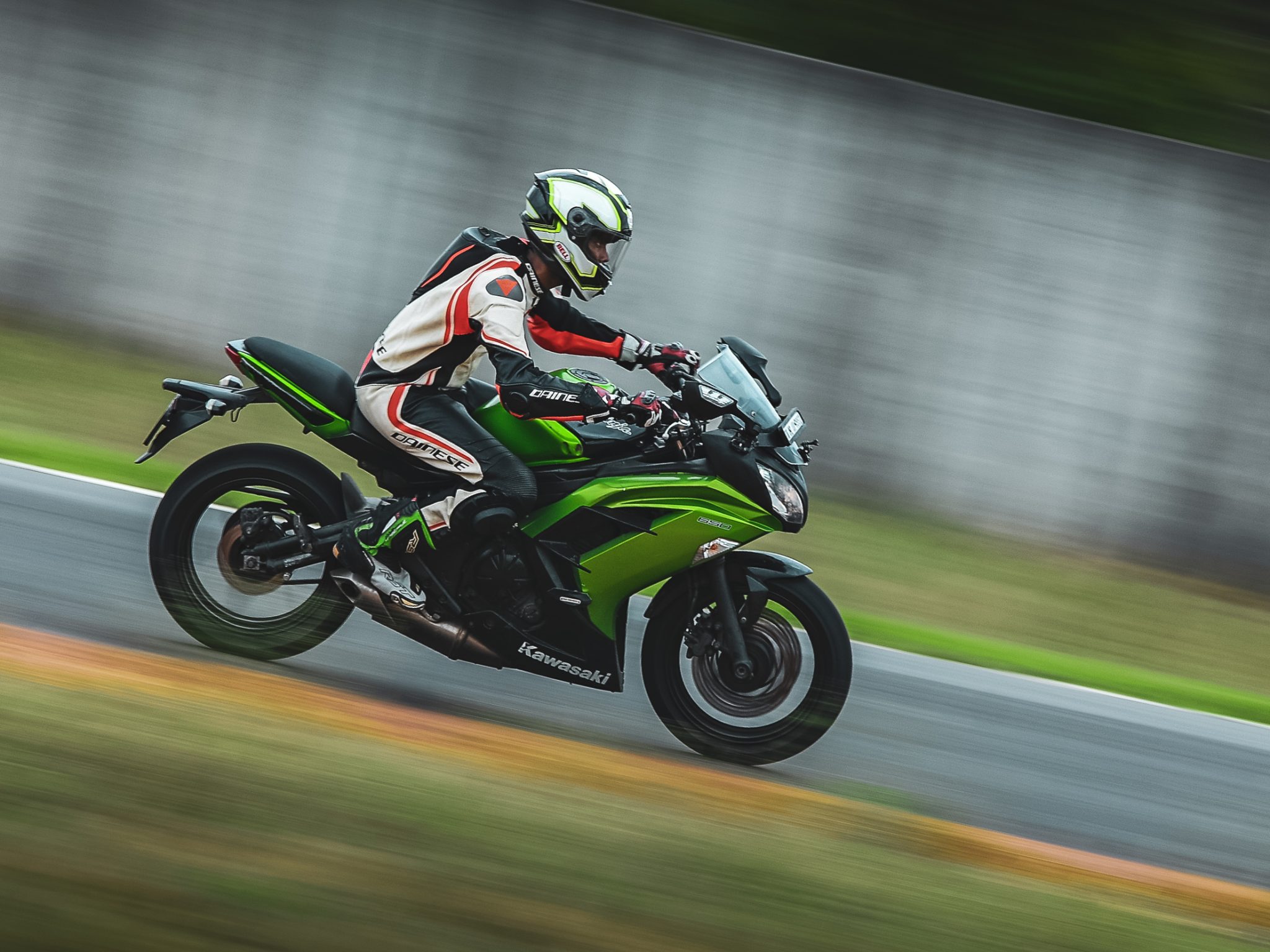 TVS Roadhound Tyre Review — Putting the Sport in Sport-touring - Bike India
