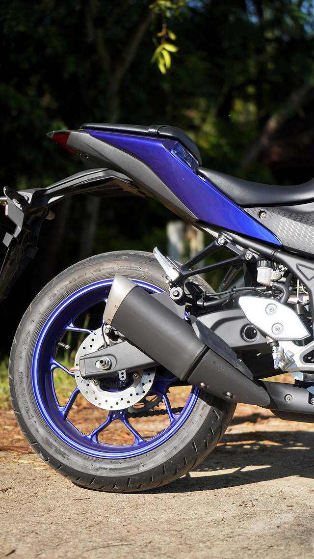 Yamaha YZF-R3 First Ride Review – The King Returns - Bike India