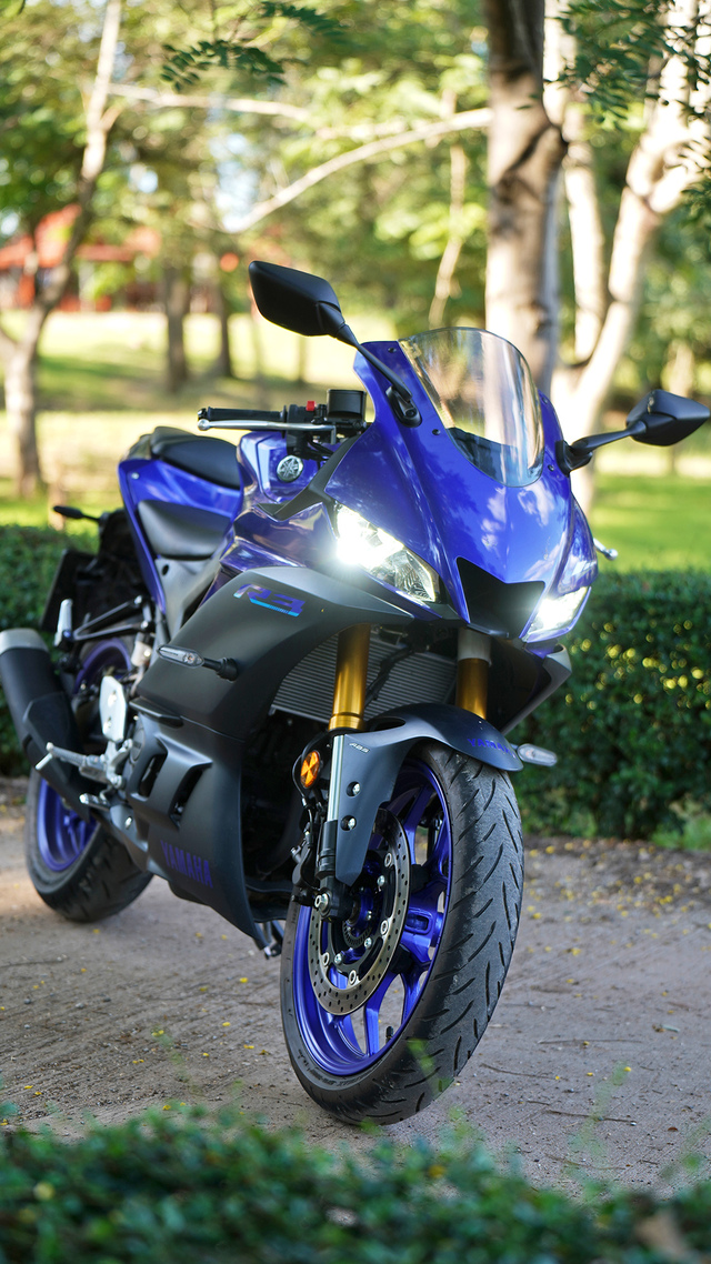 Yamaha YZF-R3 First Ride Review – The King Returns - Bike India