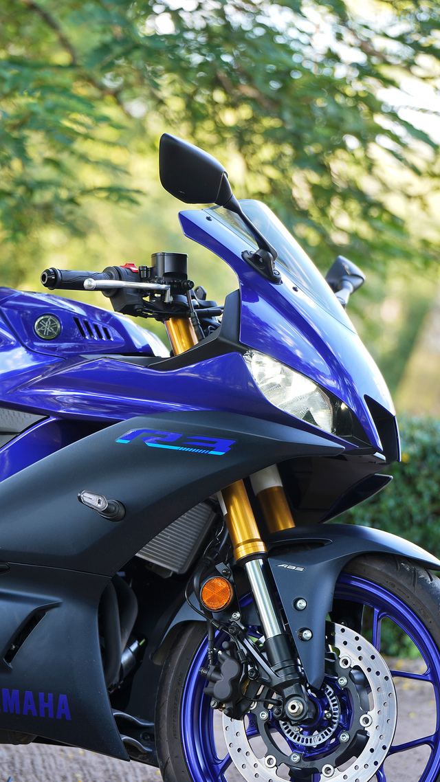 Yamaha YZF-R3 First Ride Review – The King Returns - Bike India