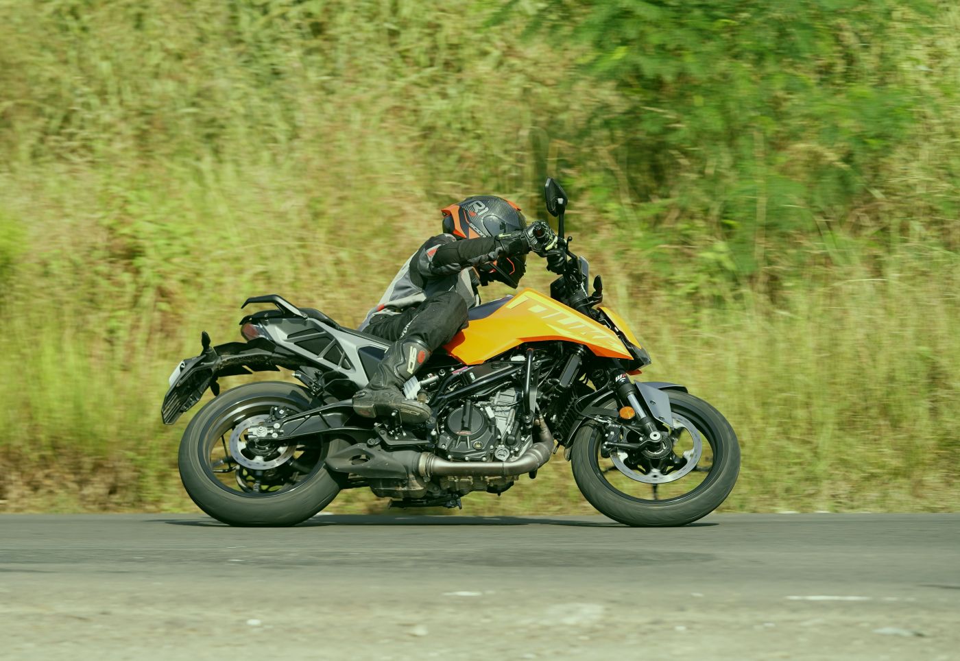 2024 KTM 250 Duke - First Ride Review - Bike India