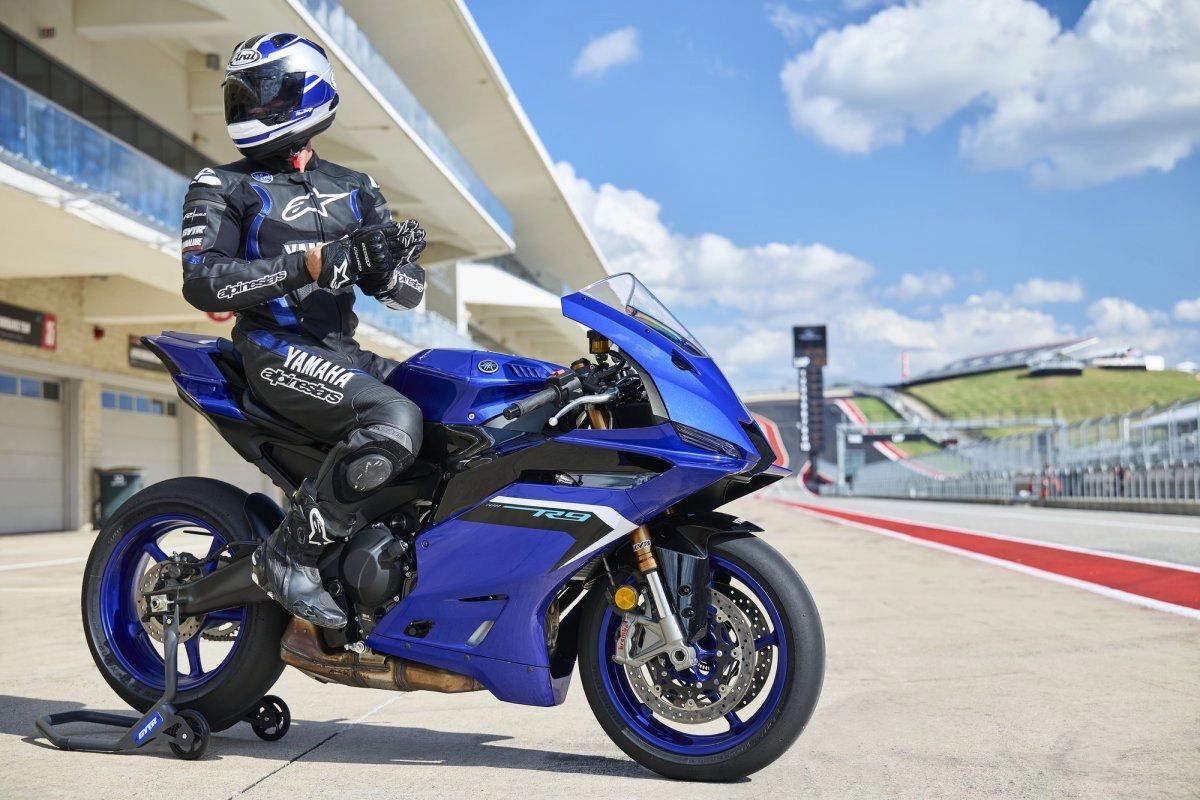 All-new Yamaha YZF-R9 Unveiled - Bike India