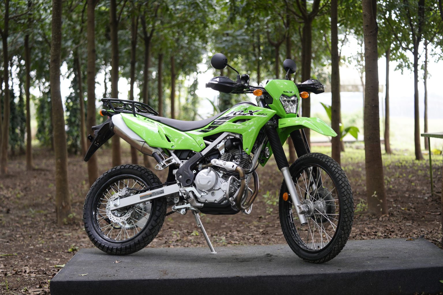 Kawasaki KLX 230 Review - Agile and Aggressive - Bike India